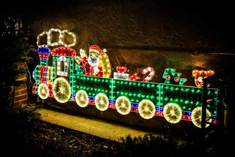 30 Family Activities on Christmas Break - Days With Grey